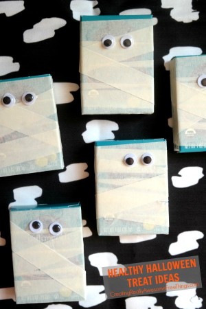 How to Make Mummy Raisin Boxes - C.R.A.F.T.