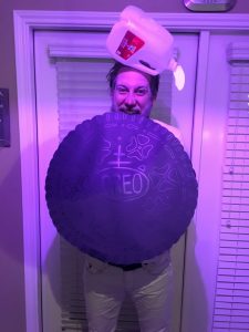 How to Make a Double Stuffed Oreo Couples Costume - C.R.A.F.T.