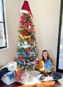 21 of the Best Christmas Tree Ideas - C.R.A.F.T.